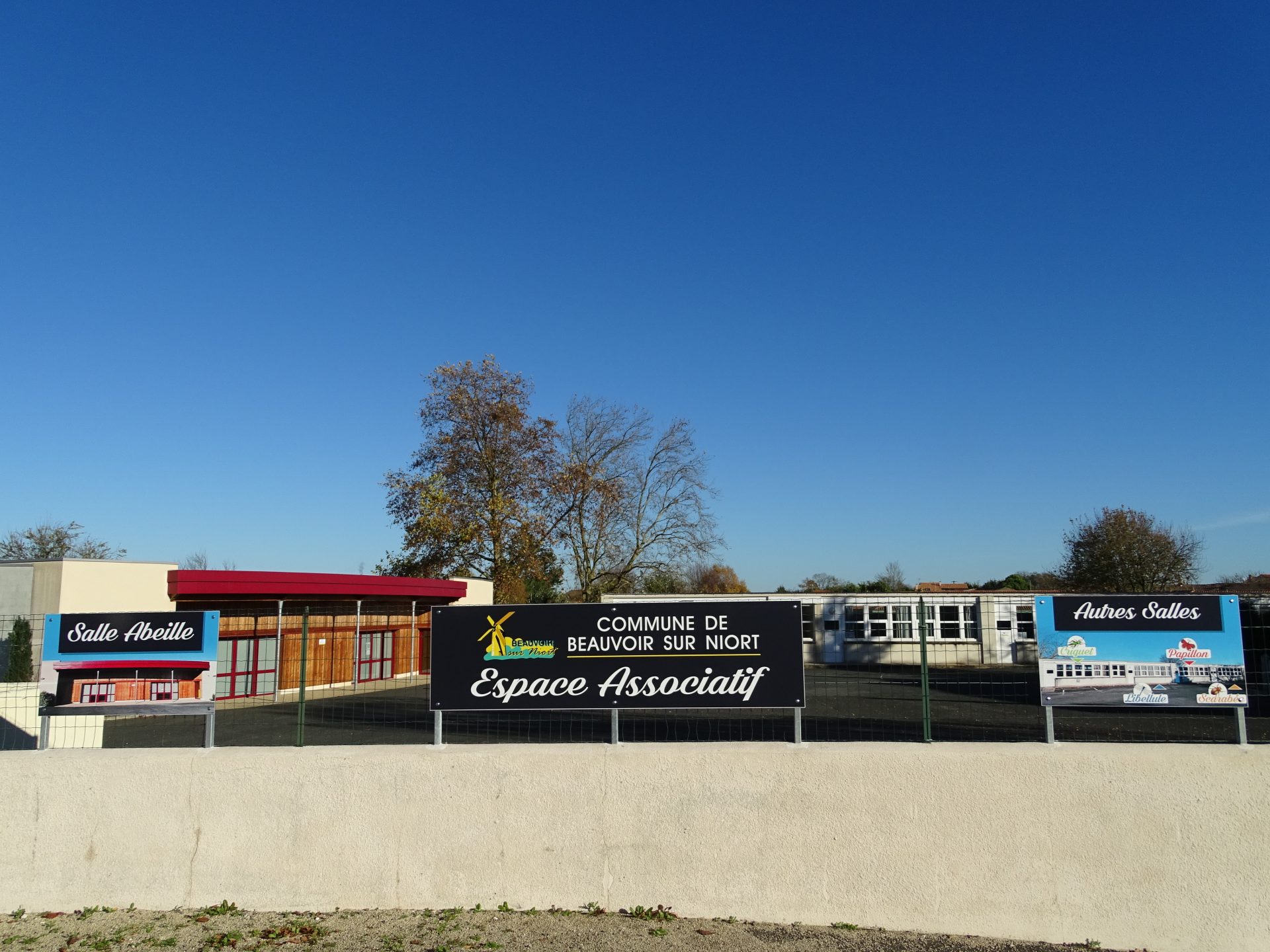 Salles Scarabée, Criquet, Libellule, Papillon | Beauvoir-sur-Niort (79)